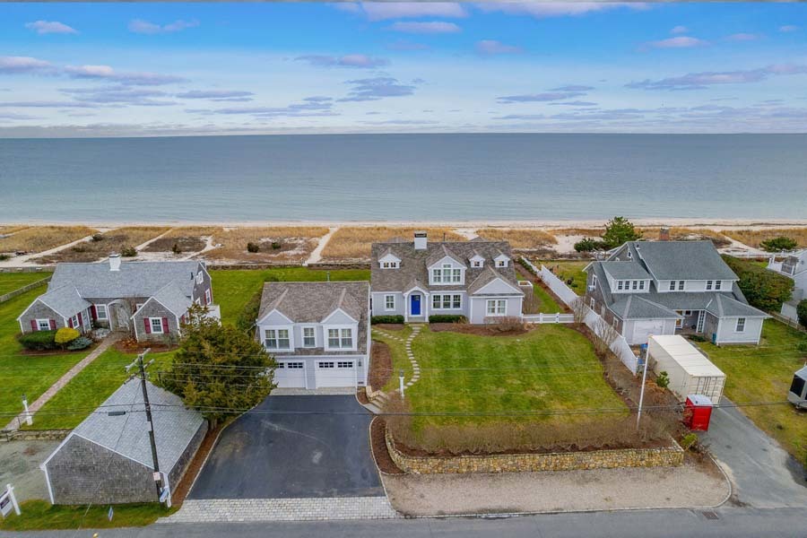 111 Long Beach Road, Barnstable, MA 02632, Centerville