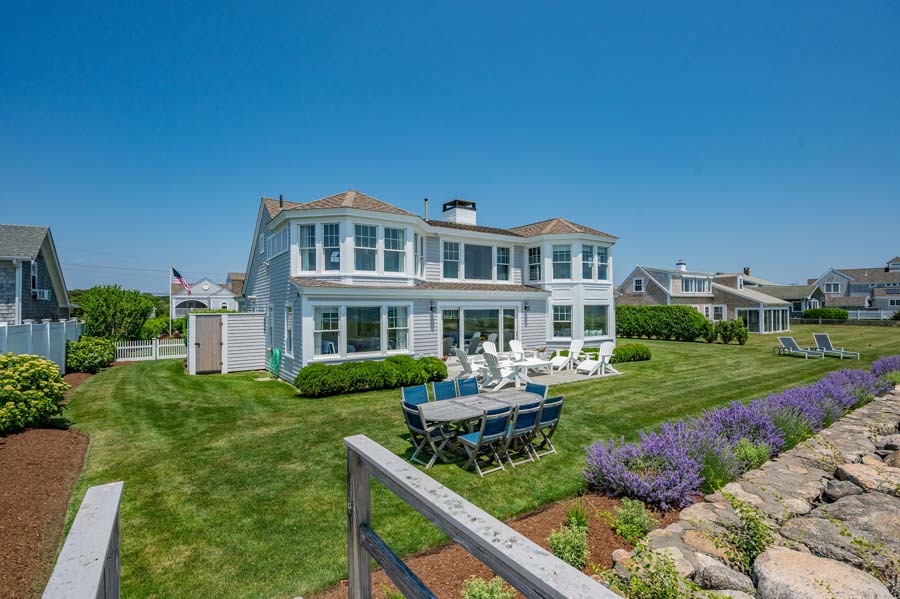 111 Long Beach Road, Barnstable, MA 02632, Centerville