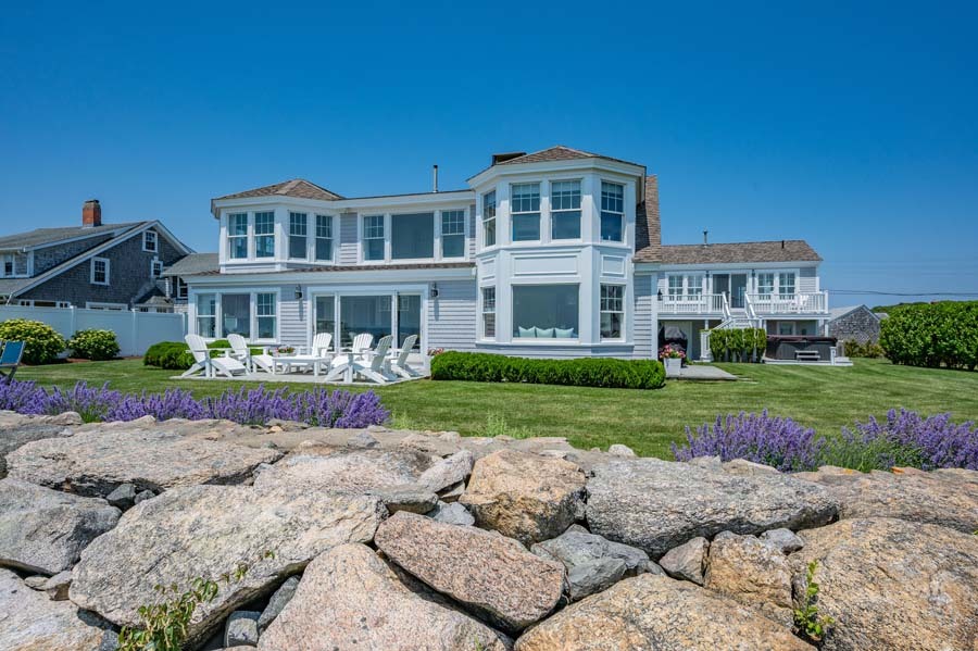 111 Long Beach Road, Barnstable, MA 02632, Centerville