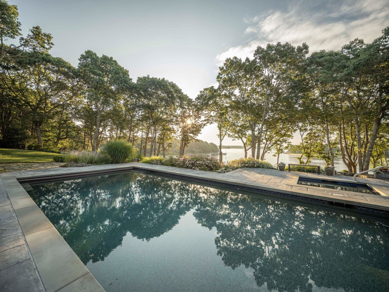835 Old Post Road, Barnstable, MA 02635, Cotuit